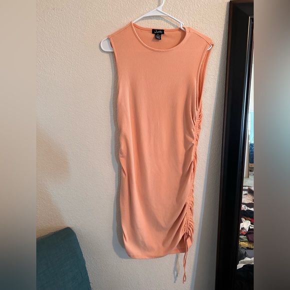 Dresses | Cute Peach Colored Dress With Cinched Sides | Poshmark